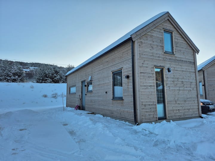 Moderne Og Luftig Mikrohus- Nært Skimuligheter - Norwegen