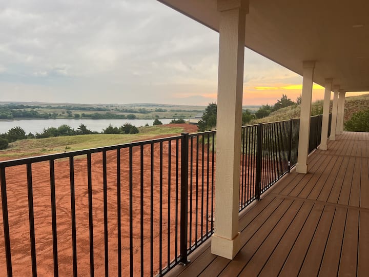 Lakeside View 9 Bedrooms, 6.5 Bathrooms - Crowder Lake, OK