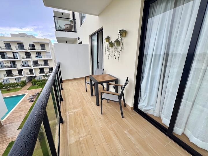 Downtown Breeze 1br, Central Park Pools & Gym - Punta Cana