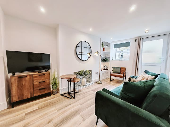 2-bed Apartment | Contractors | Long Stays - Exeter