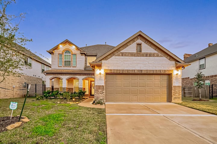 Home Sweet Home - Lovely Katy Lake House! - Katy, TX
