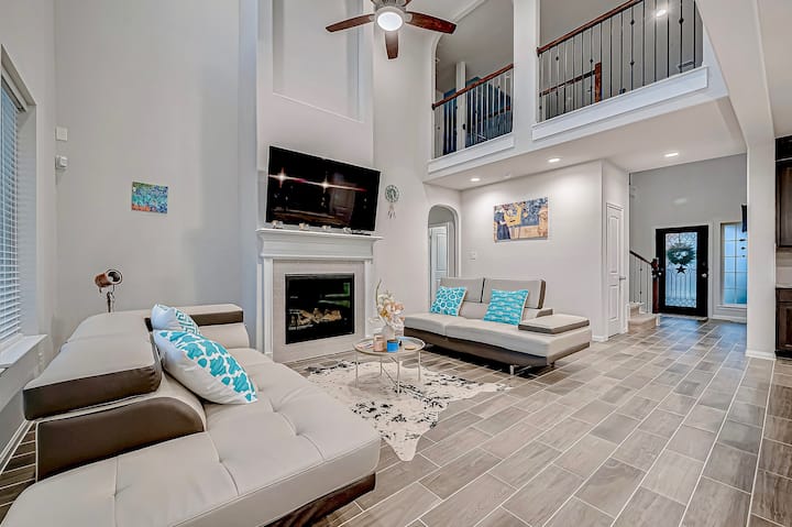 Lakeside Katy Getaway - Katy, TX