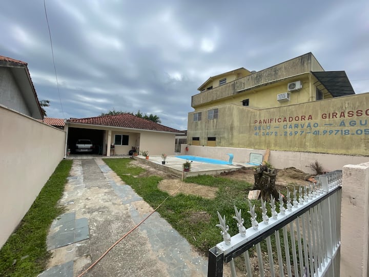 Casa C/piscina - Guaratuba