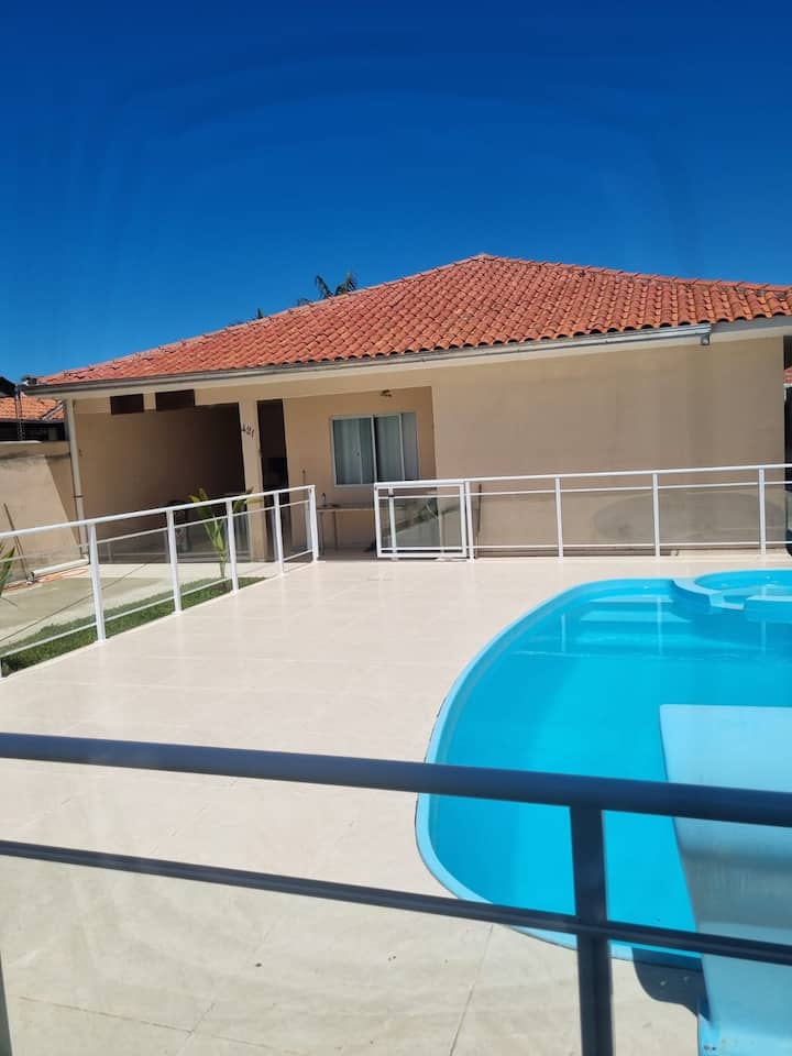 Casa C/piscina - Guaratuba