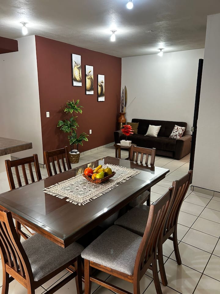 Departamento Familiar, Céntrico. - Michoacán