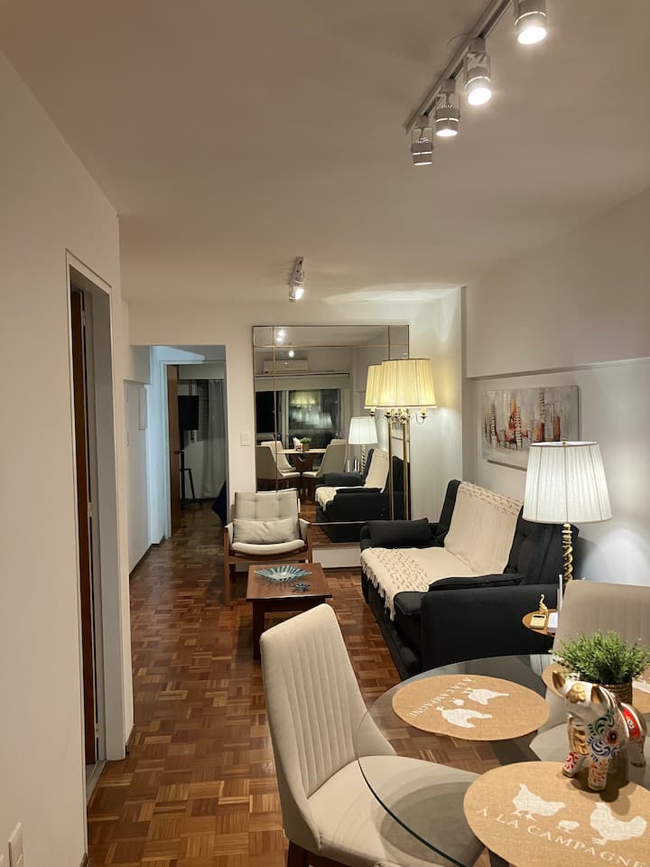 Apartamento A 50 Metros De La Playa, Muy Completo - Montevideo