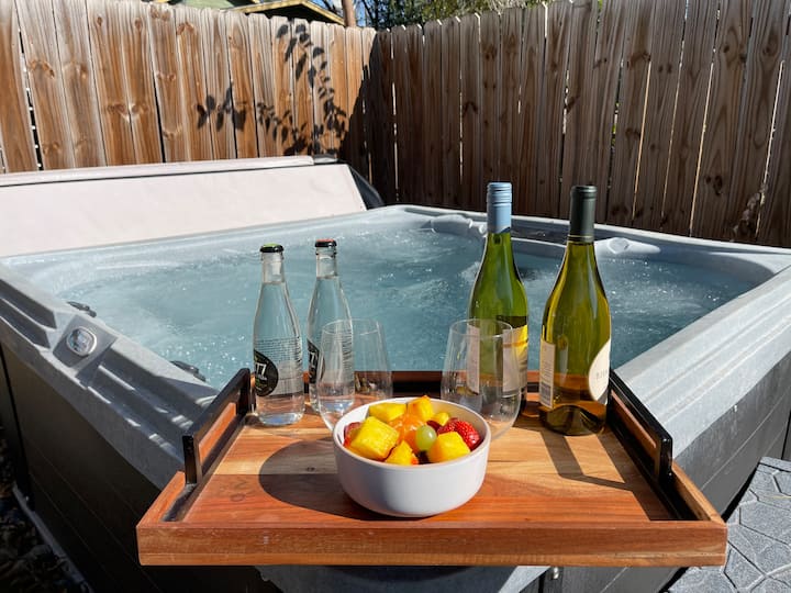 Cozy Stay Near Alamodome With Relaxing Hot Tub - San Antonio