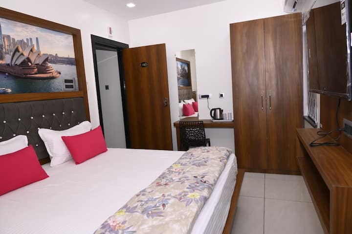 Yatri Stay-inn - Eluru