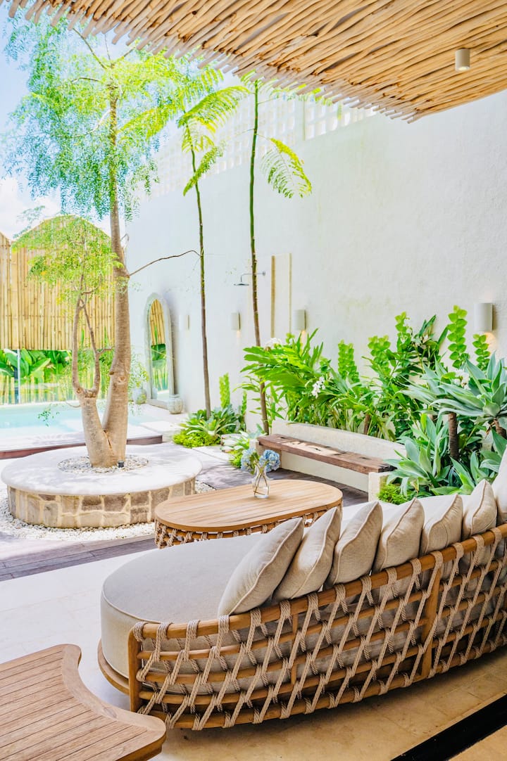 Brand New! Villa Oasis Next To Seminyak - Kuta