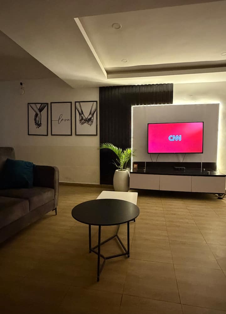 Joes Place - Free Airport Pick Up - Lagos