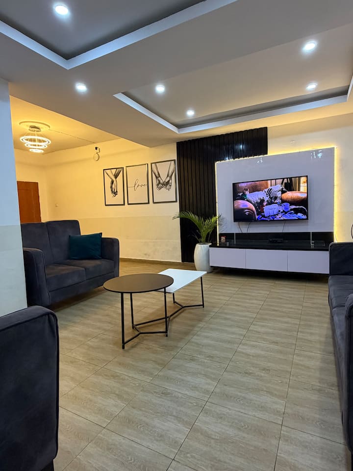 Joes Place - Free Airport Pick Up - Lagos