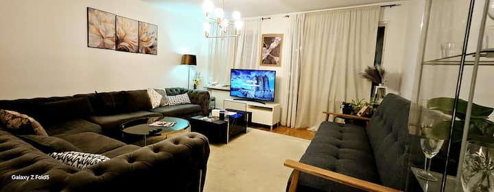 Charming Condo In The Central - Örebro