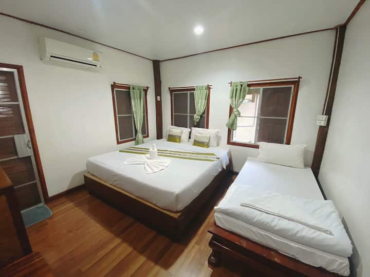 พิชชาพรเฮาส์ บ้านไทยใหญ่ A - Mae Hong Son