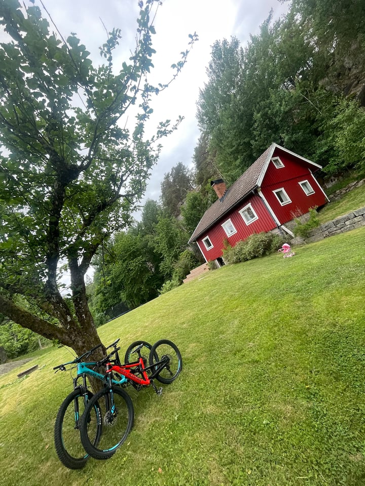 Peaceful Surroundings In The Heart Of Bohuslän - Hunnebostrand