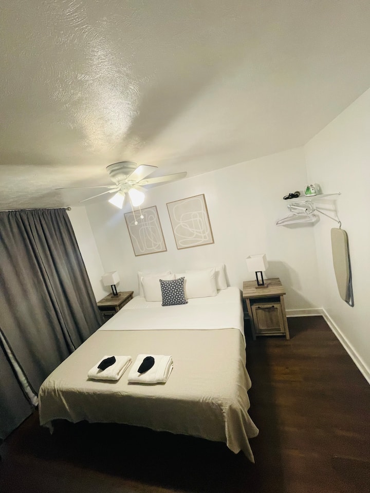 Suit/convenient Location#bathprivate#bayhealth#dsu - Dover, DE