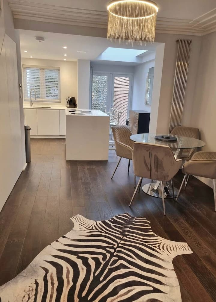 *Elegant Contemporary Cottage In Central Brighton* - Brighton