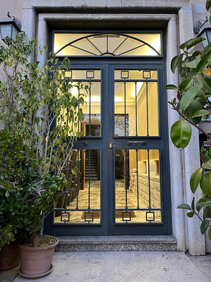 Double Room With Shared Bathroom - Rome