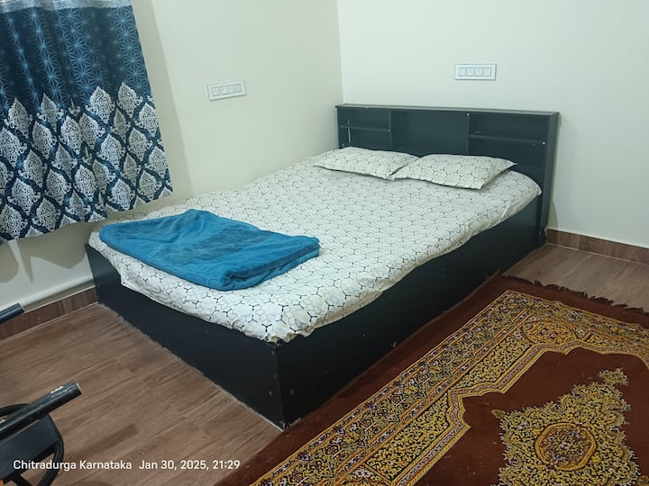 Single Room With Attached Toilet - Chitradurga
