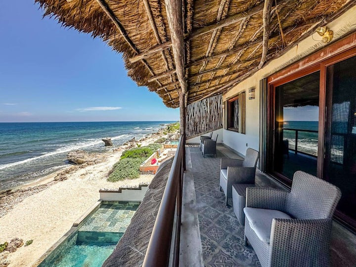 Casa Luna Azul: Luxury 4-bedroom Beachfront Vacati - Isla Mujeres