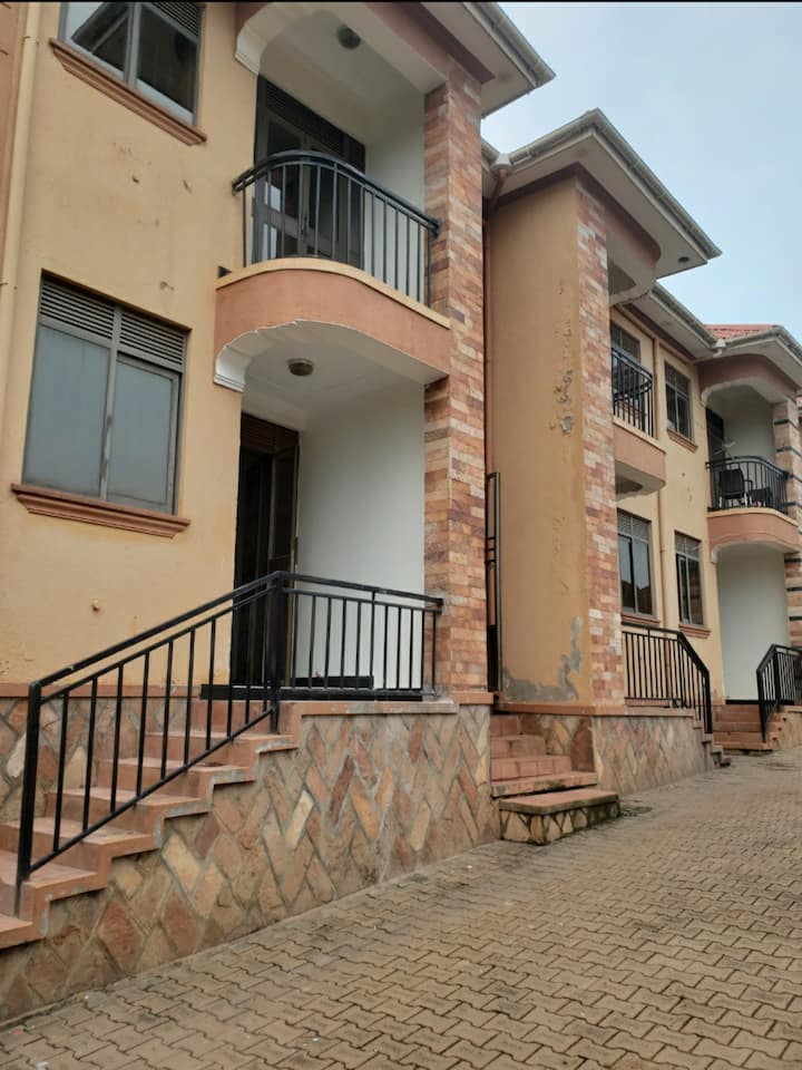 Safari Chic Retreat - Kampala