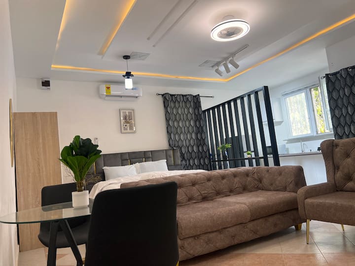 Stunning Studio In A Serene Area - Accra