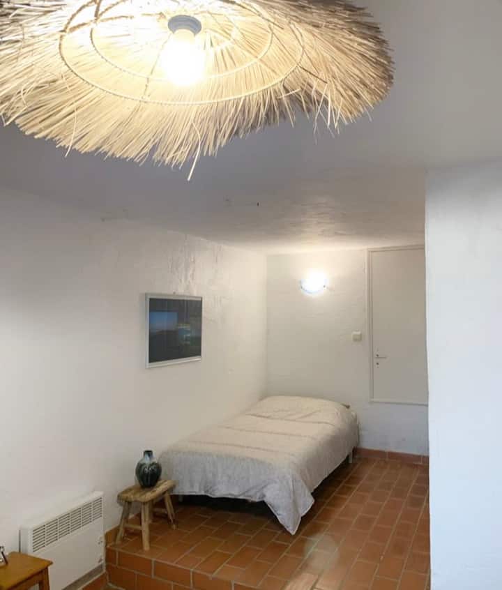 Chambre D’hôtes L’amandière
Chambre Jardin - Cucugnan