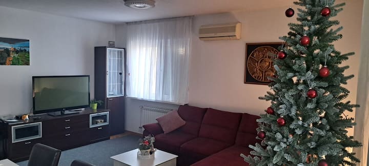 Apartman Spes, 92 M2, U Mirnom Dijelu Zg I Parking - Zagreb
