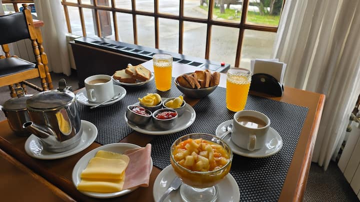 Individual, Cerca Del Mar, Desayuno Incluido - Rio Grande, Argentina