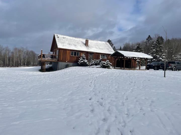 Cozy Vertical Log Cabin With Mountain View’s - Santa's Village, Jefferson