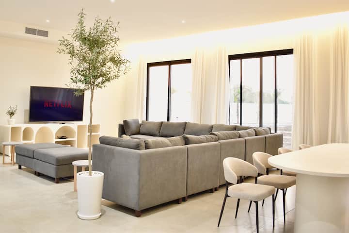 New 4 Bedroom Farm Stay In Rak With Pool - Ras Al-Khaimah