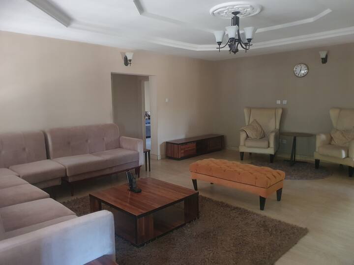 3 Bed House With Excellent View - Jos