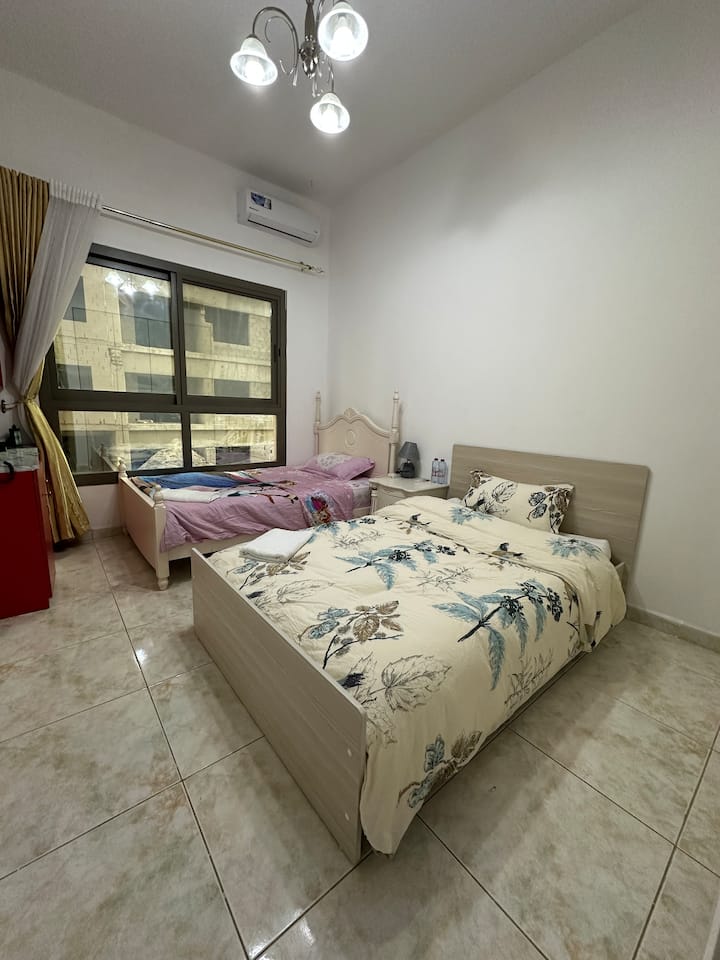 Paradise Lake Tower B5-005 - Ajman