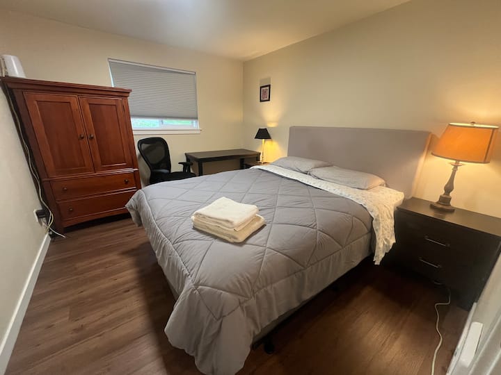 Private 1br/1 Ba Apt W/ Kitchen In South Seattle - Tukwila, WA