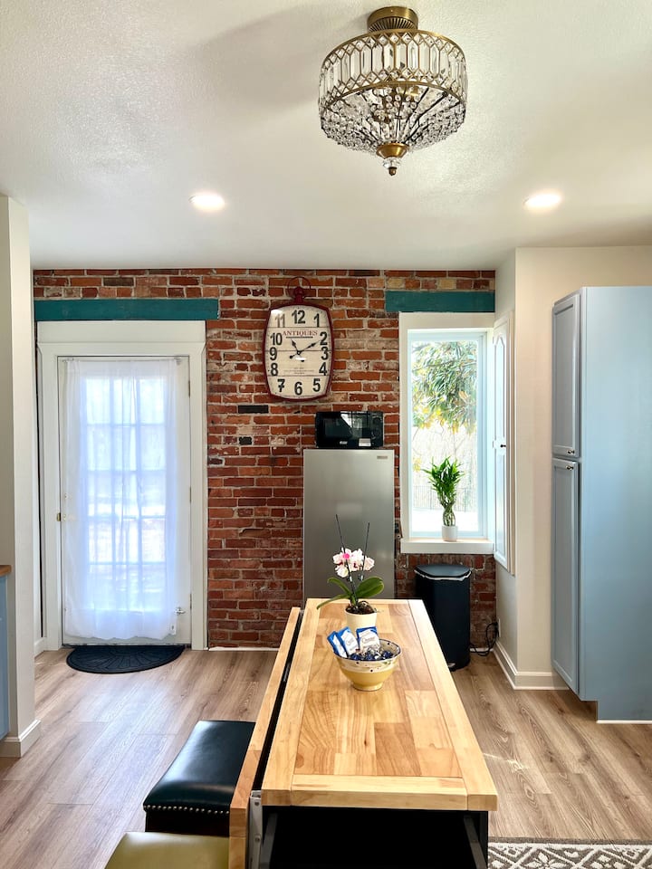 The Writers Cabin - ジョプリン, MO