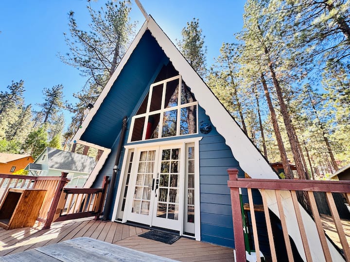 Little Blue Triangle | A-frame Cabin In The Pines - Wrightwood, CA