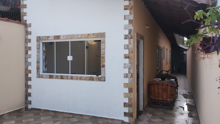 Casa Com Churrasqueira - Praia Grande