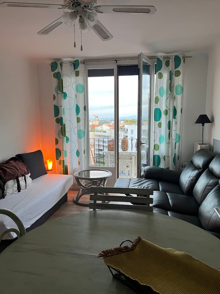 Appartement Lumineux Prés Du Centre Ville - Fréjus