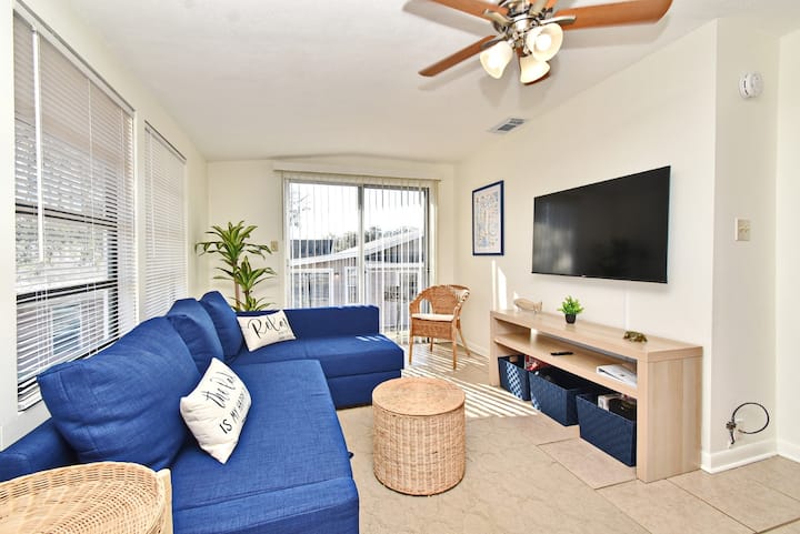 2/2 Villa For 5 - Mins To Parks, Golf, Pickleball - Clermont, FL