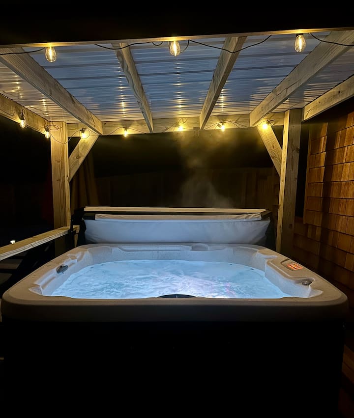 Catskill Winter Ski Cabin Hot Tub Saugerties - Catskill, NY