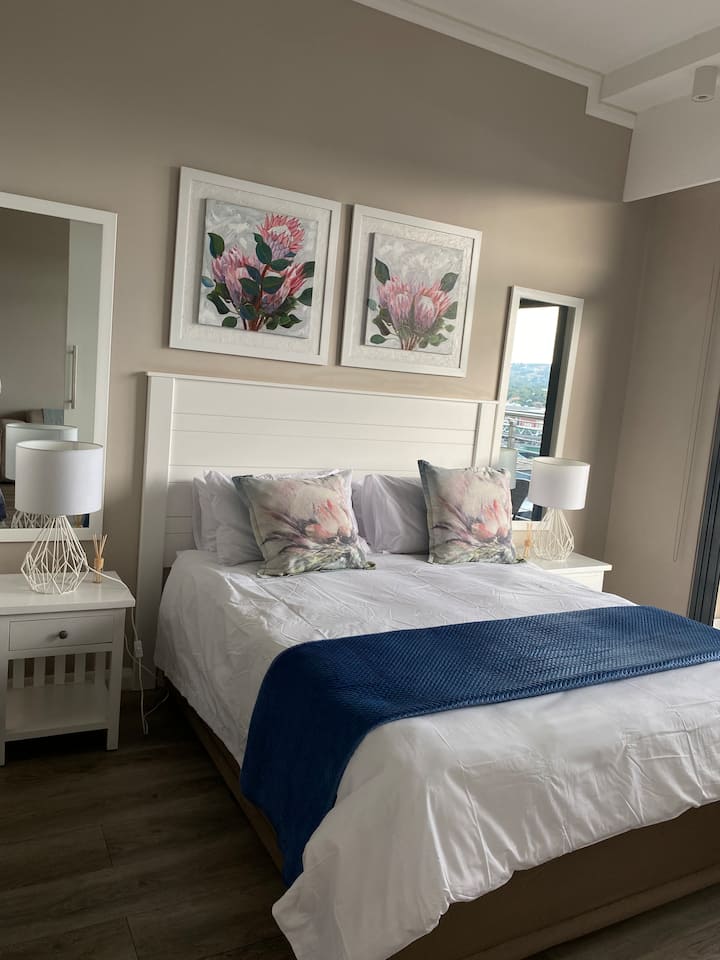 Menlyn Maine Trilogy Apartment - Pretoria