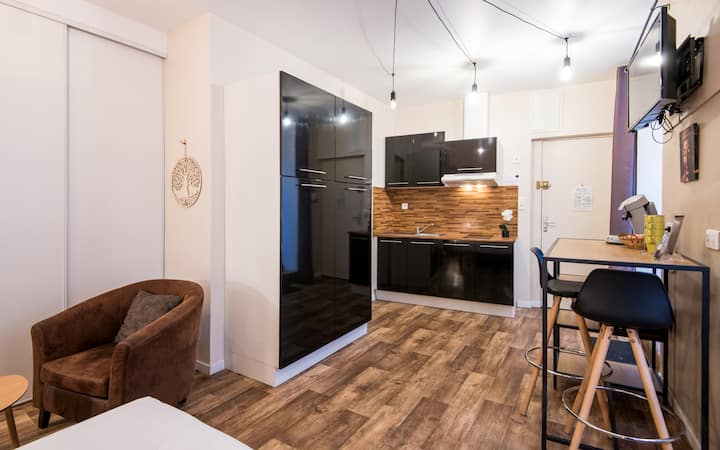 Studio Le Nid Douillet Balcon, Wifi, Centre-ville - Millau