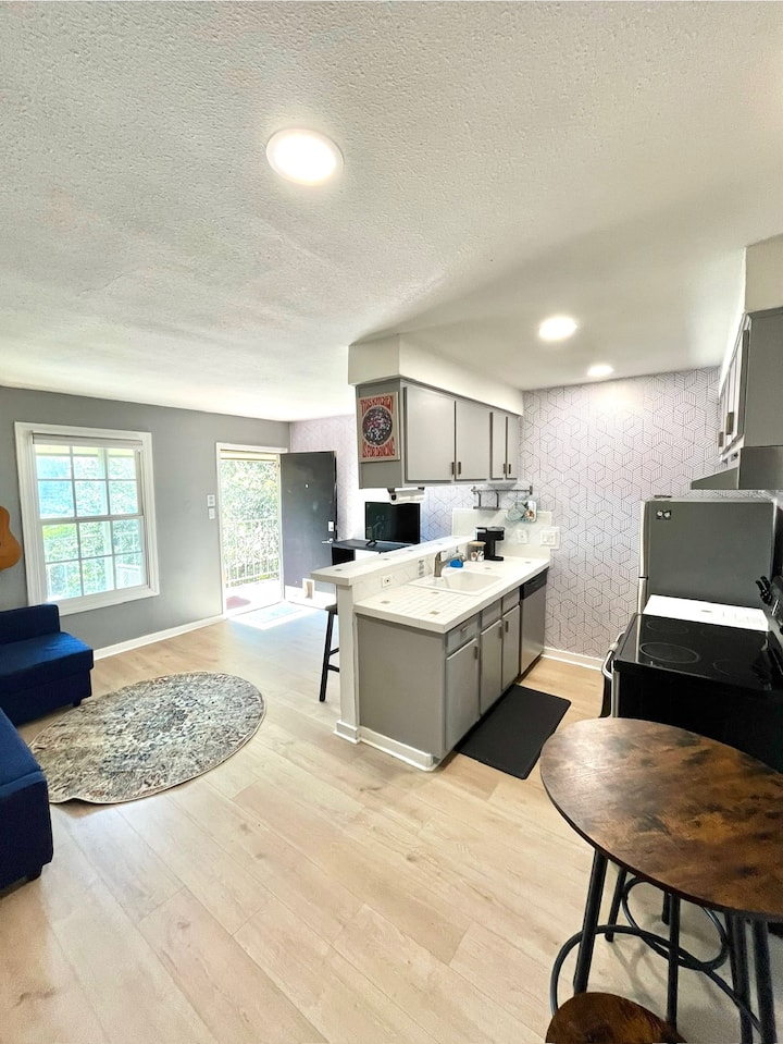 Socozy (Soco District) *New* - Austin, TX