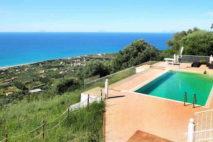 Villa Dammuso With Private Pool - Italy