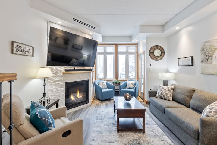 Ground-floor Condo Minutes To Blue Mtn Village - Thornbury