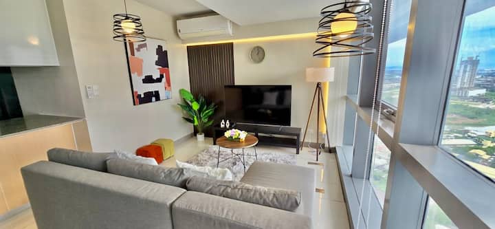 Spacious 3br Eastwood Condo | Pool, Gym & Netflix - Marikina