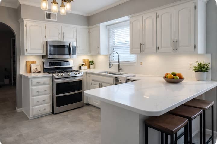 Beautiful Safe Home Quiet Area. - Spring Hill, KS