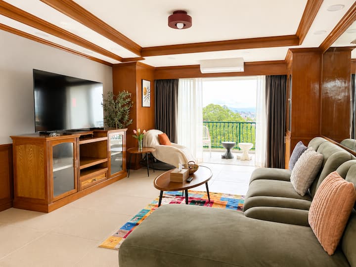 2 Brs 2 Bas @Heart Of Nimman - Tajlandia