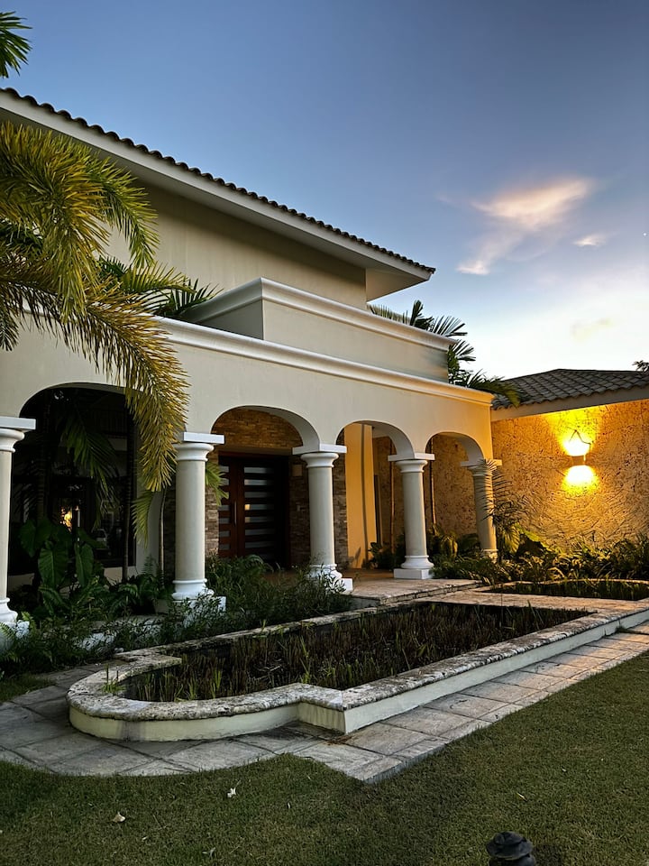 Villa Madonna Cocotal - Punta Cana