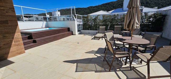 Linda Cobertura 3q Com Vista Para O Mar - Florianópolis