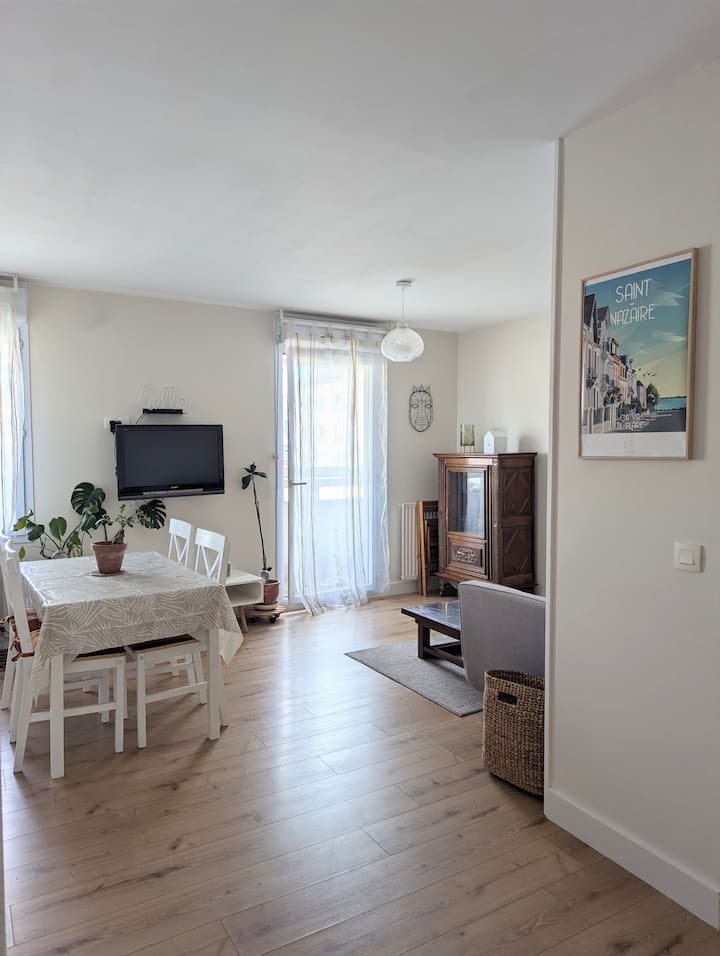 Charmant Logement - Tout à Pied - Wifi - Saint-Nazaire